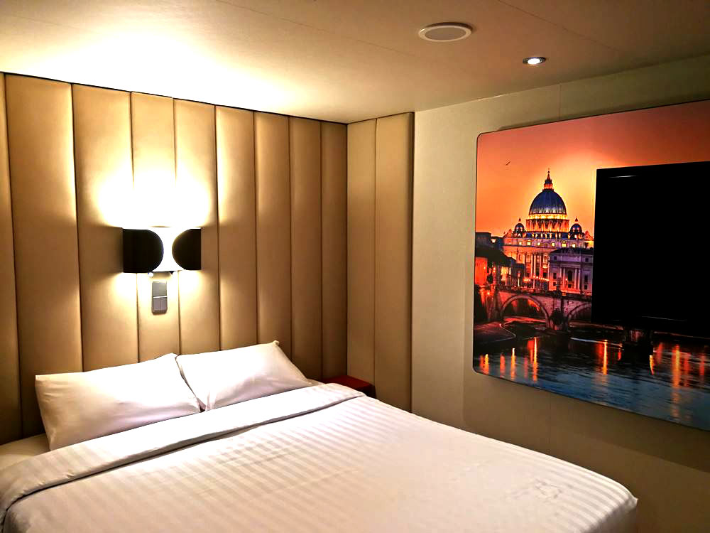 Costa Smeralda Gemisi | Costa Cruises